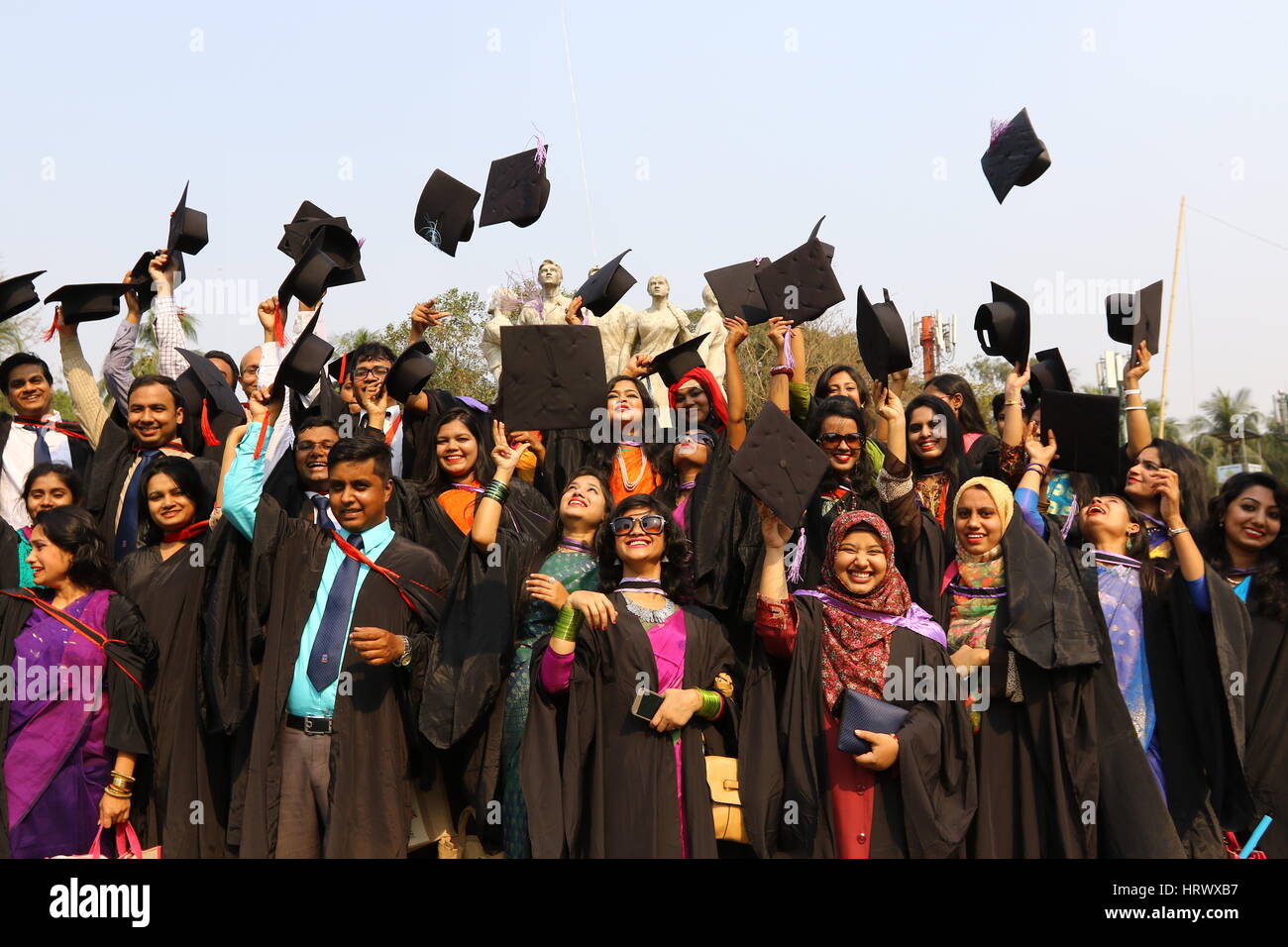 Dhaka, Bangladesh. 4th Mar, 2017. Dhaka University graduates throw ...
