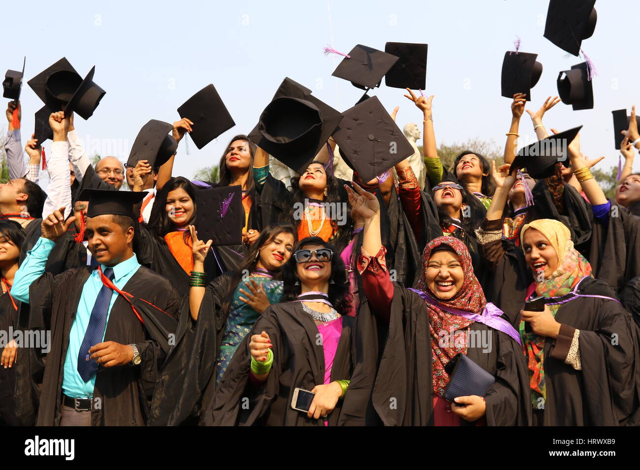 Dhaka, Bangladesh. 4th Mar, 2017. Dhaka University graduates throw ...