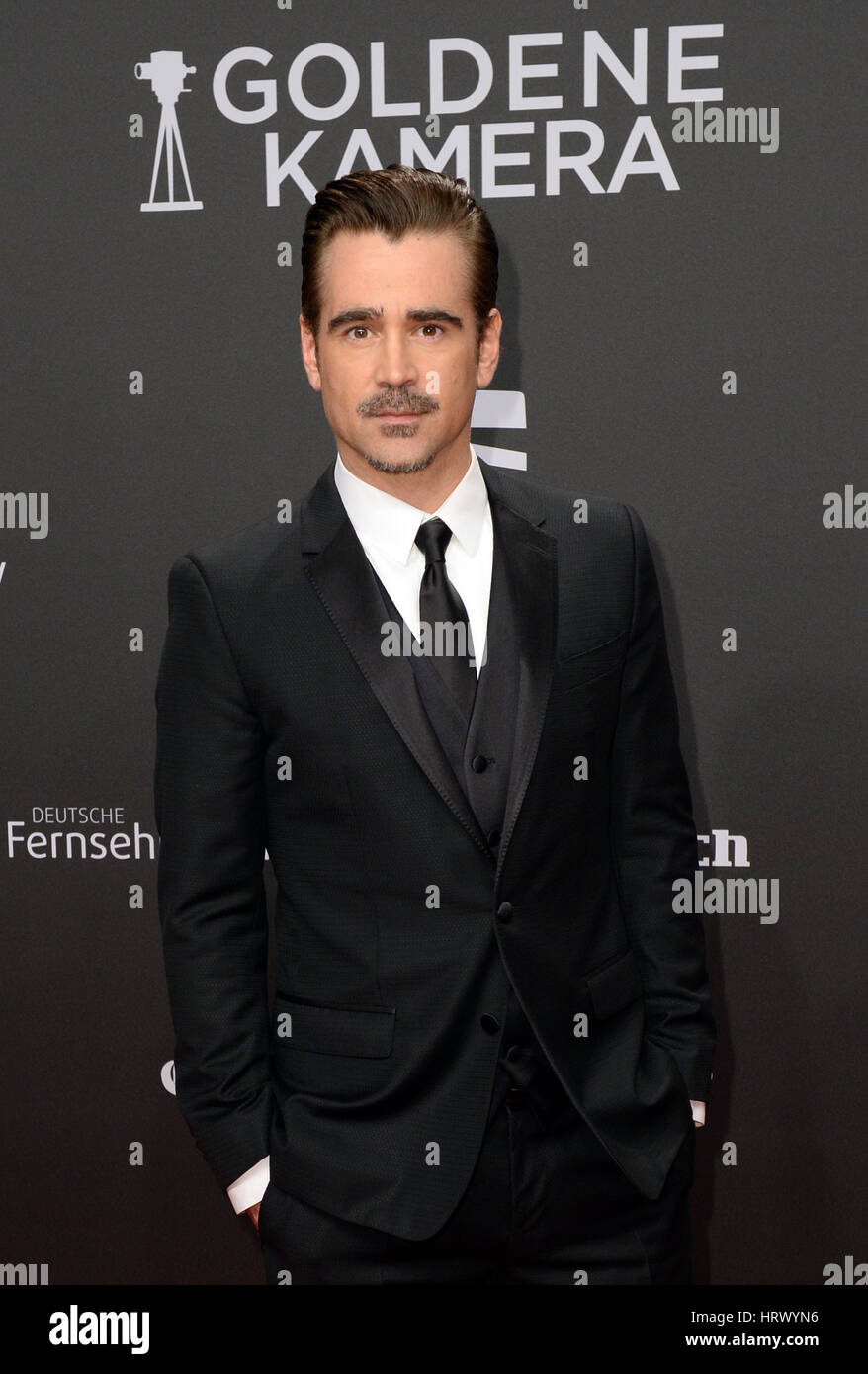 Irish actor colin farrell arrives hi-res stock photography and images ...