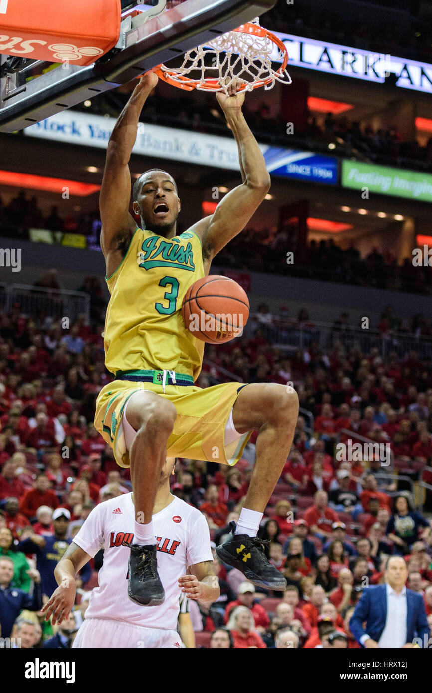 Notre dame fighting irish forward v j beachem 3 hi-res stock ...