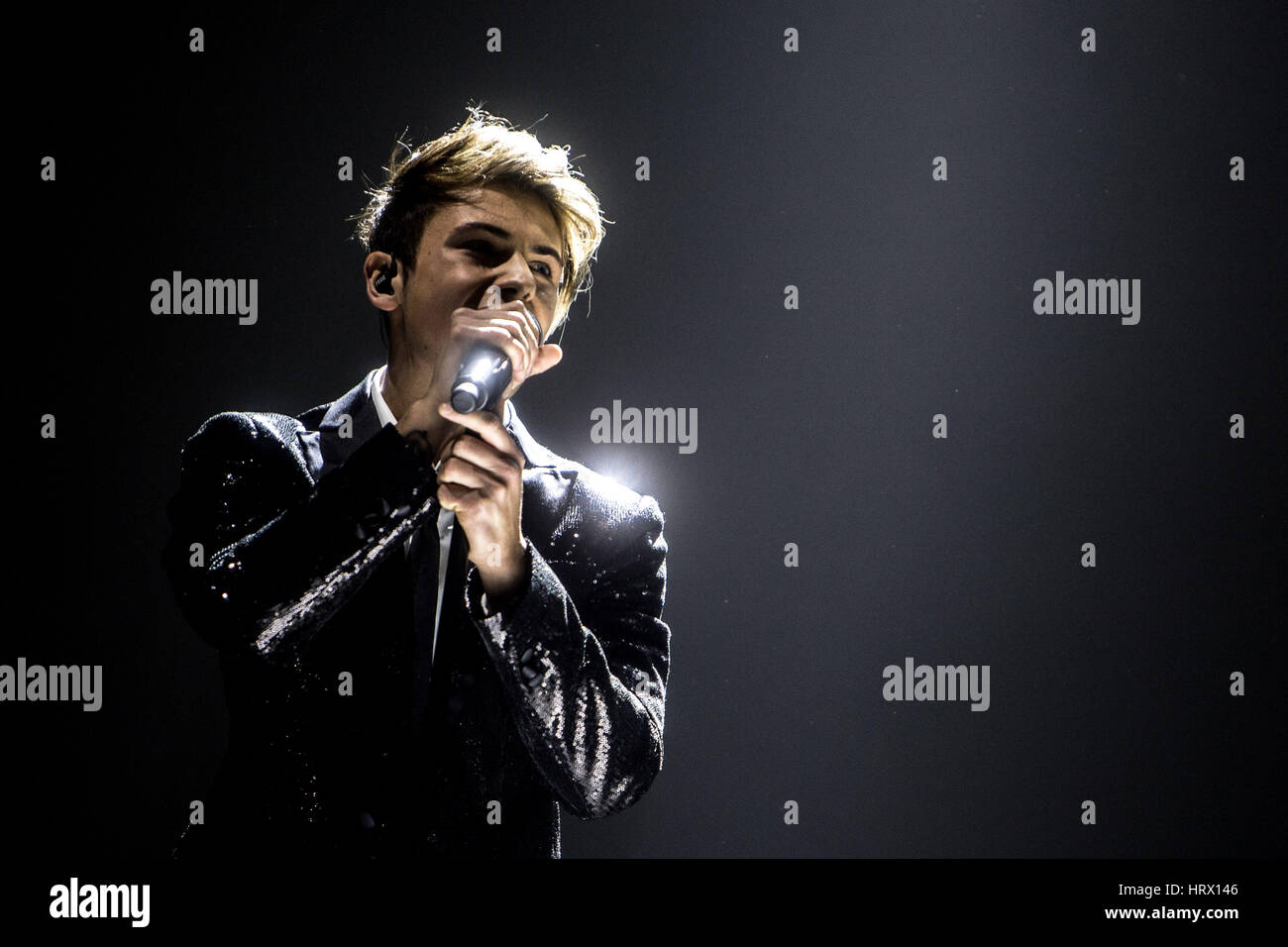 Benjamin mascolo singer hi-res stock photography and images - Alamy