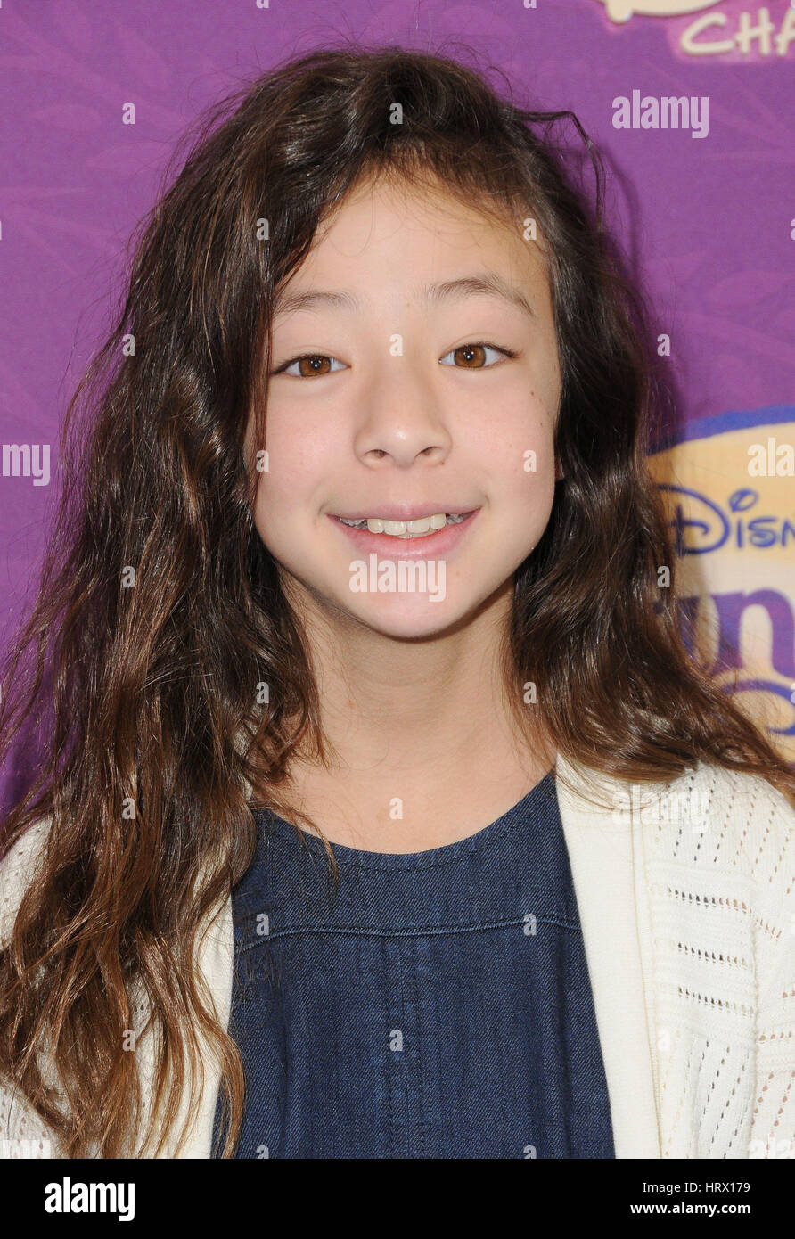 Rachel Emmons's Instagram, Twitter & Facebook on IDCrawl