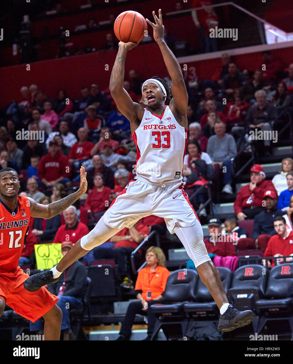 Rutgers' forward Deshawn Freeman (33) shoots an off balance shot after ...