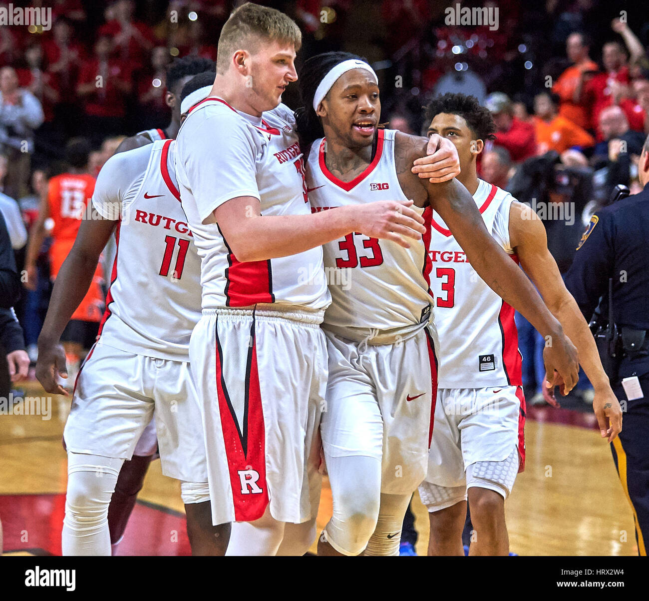 Rutgers' forward Deshawn Freeman (33) celebrates with C.J. Gettys (34 ...