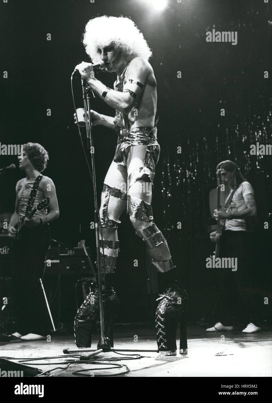 Punk rocker 1970 london High Resolution Stock Photography and Images ...