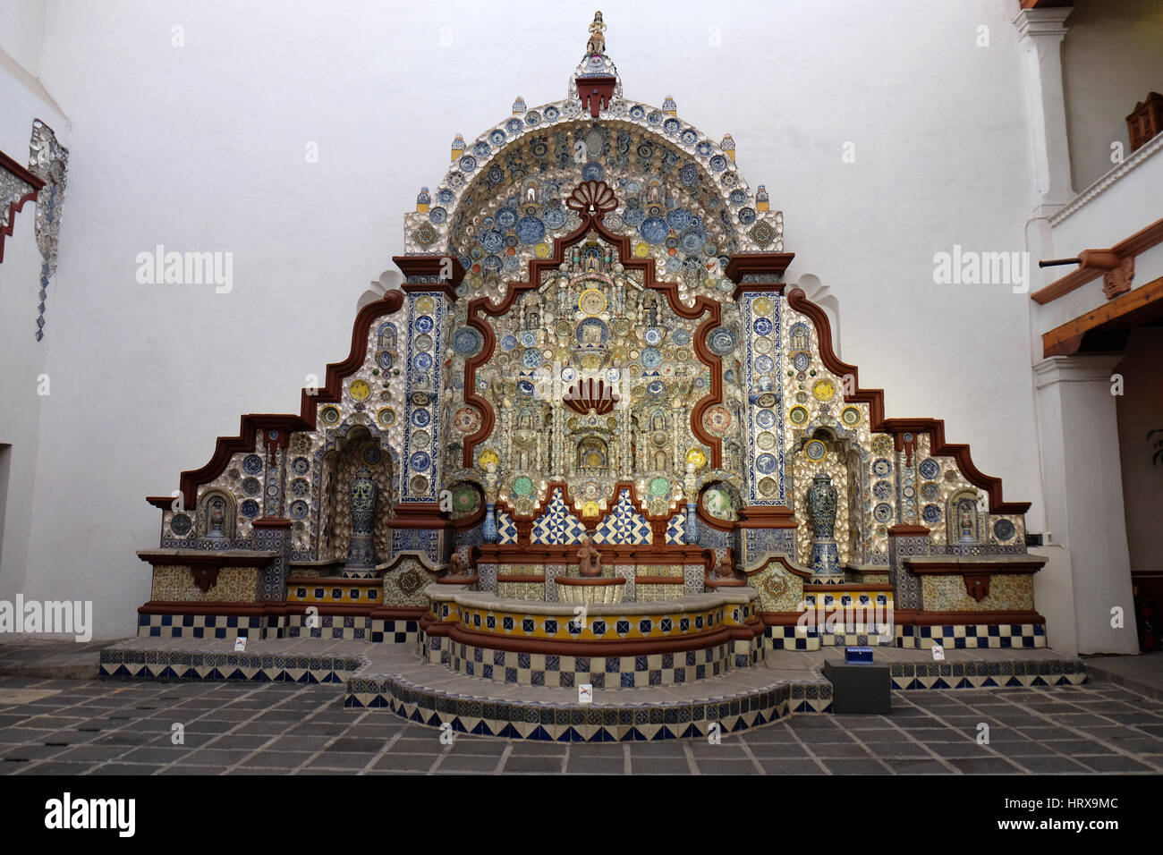 Mexican baroque architecture hi-res stock photography and images - Alamy