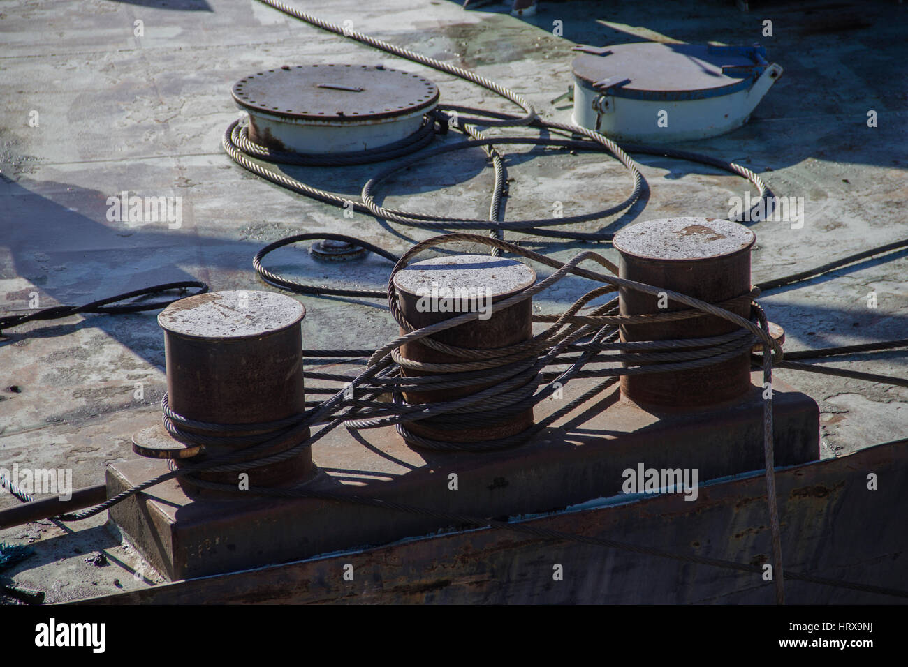 Cable barge hi-res stock photography and images - Alamy