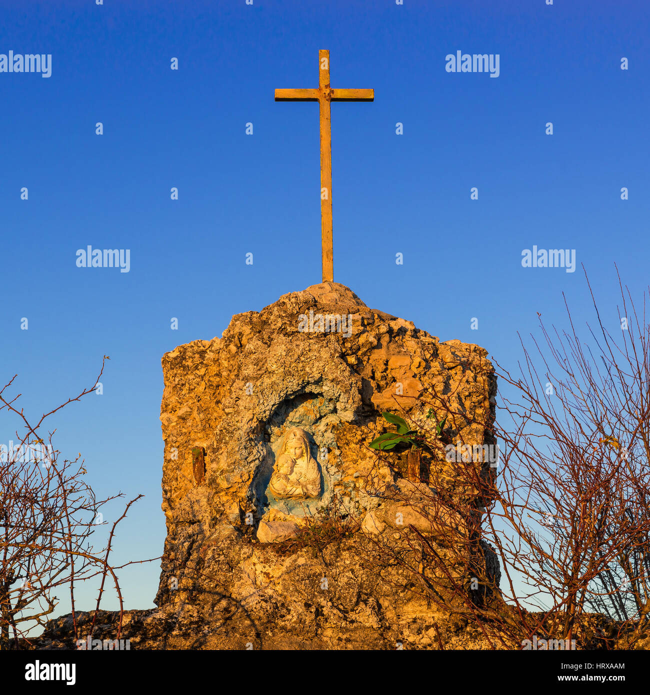 The small cross hi-res stock photography and images - Alamy