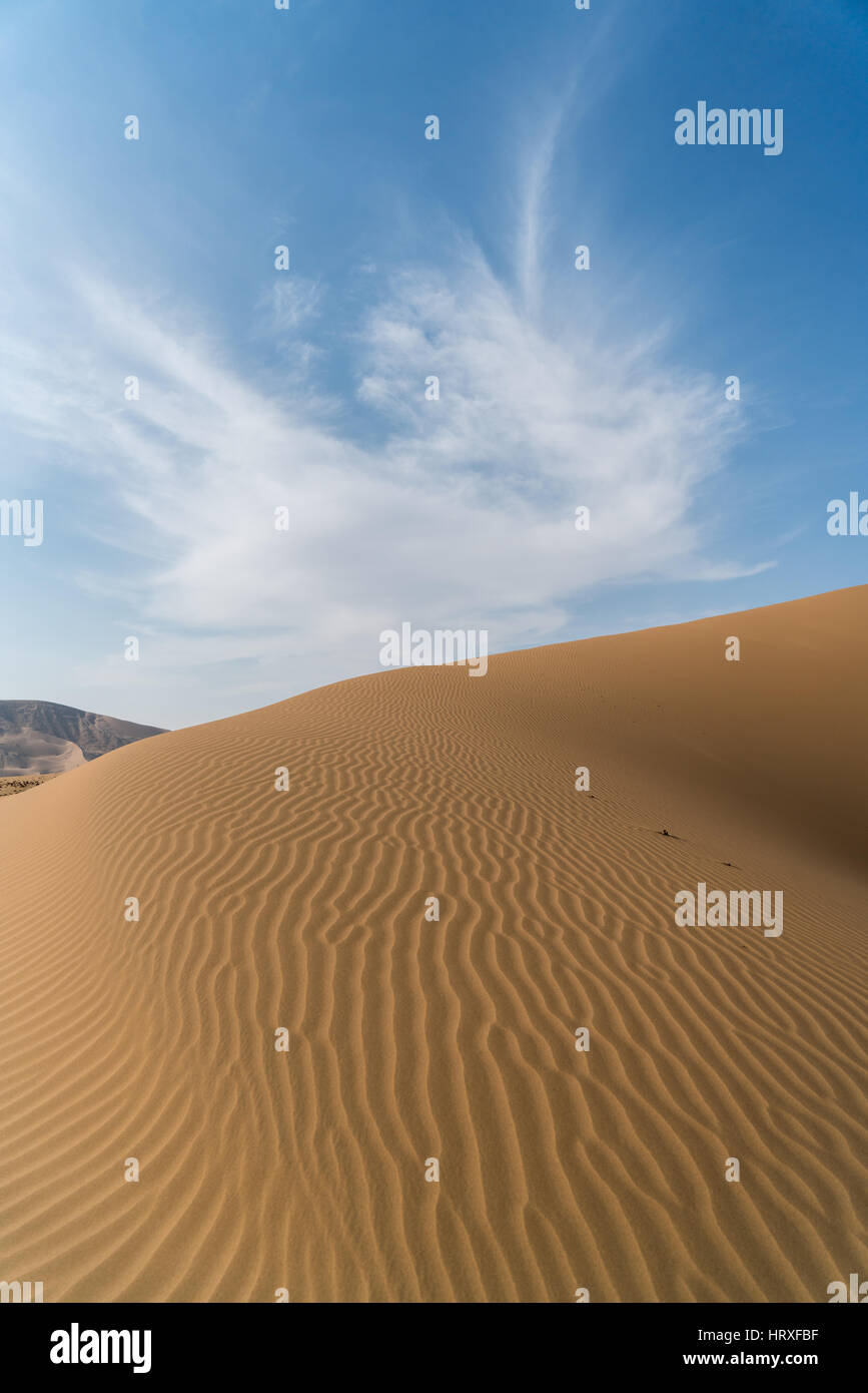 A wind-patterned sand dune Stock Photo - Alamy