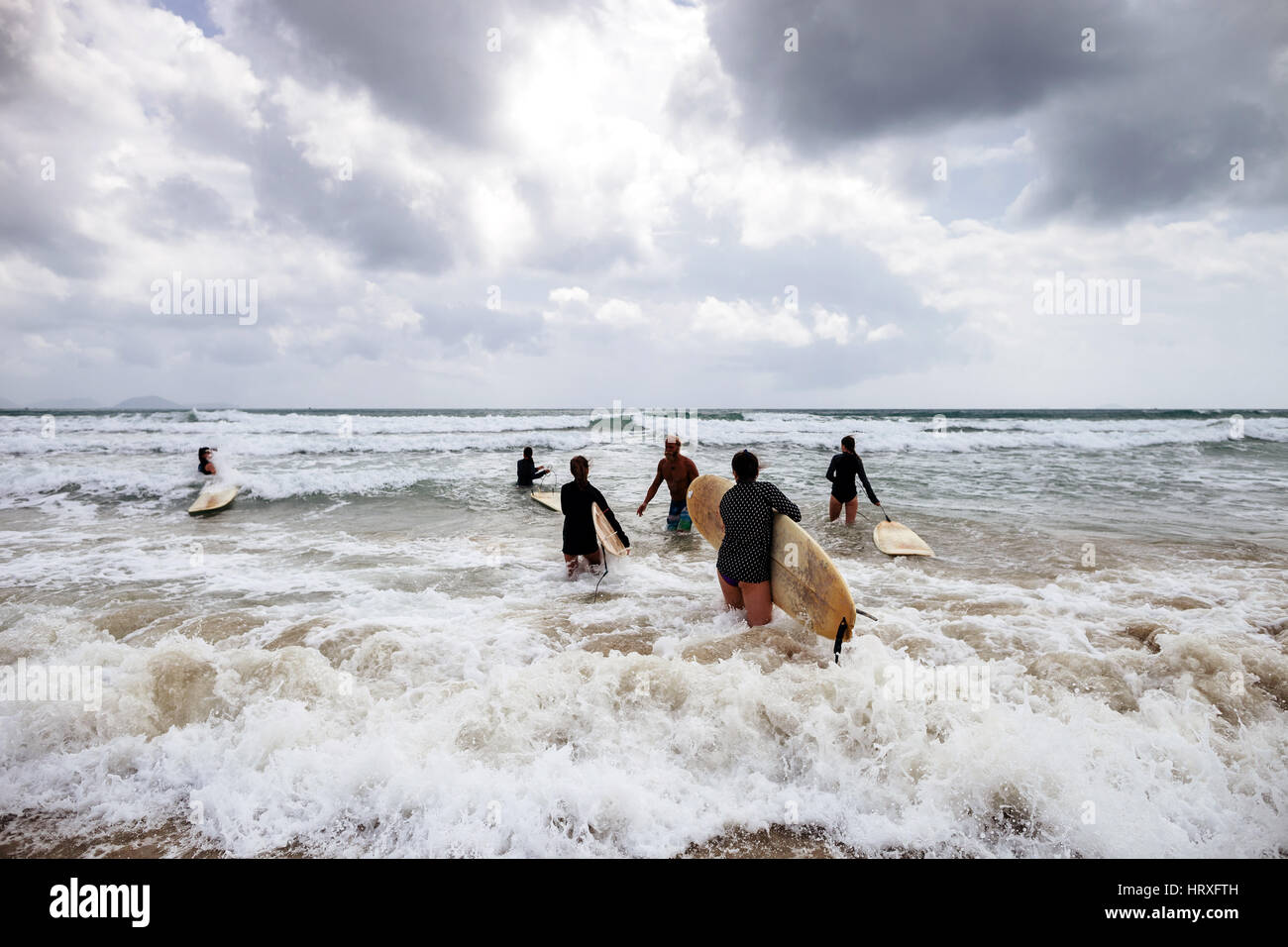 Women sand surfing hi-res stock photography and images - Alamy