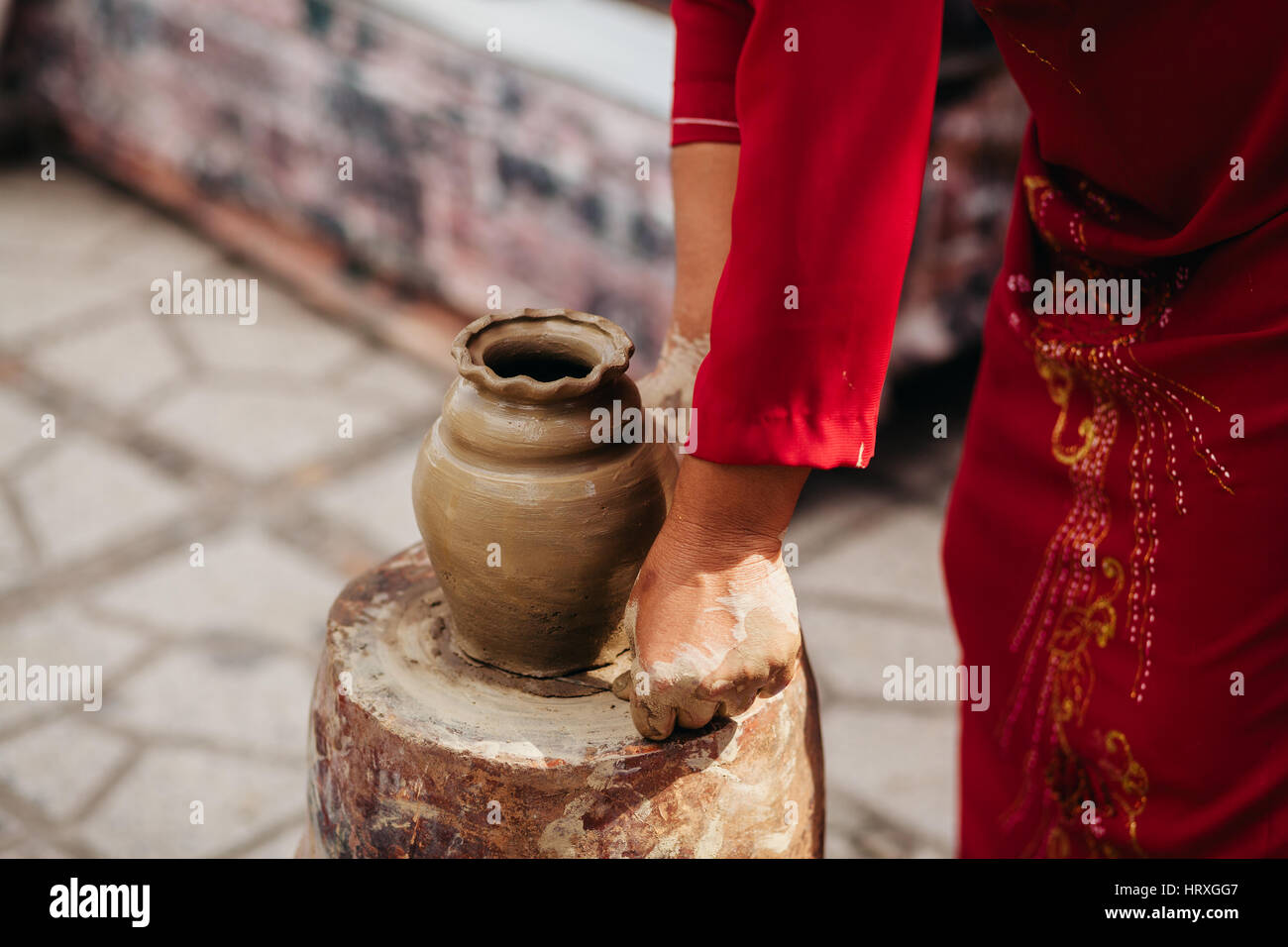 Pottery Traditional Clay Pot Stock Photos & Pottery Traditional Clay ...