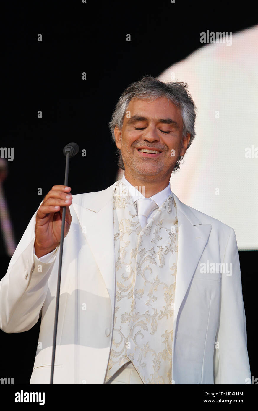 Italian male opera singer hi-res stock photography and images - Alamy