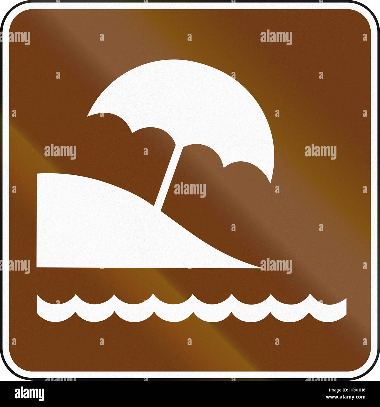 United States MUTCD guide road sign - Beach Stock Photo - Alamy