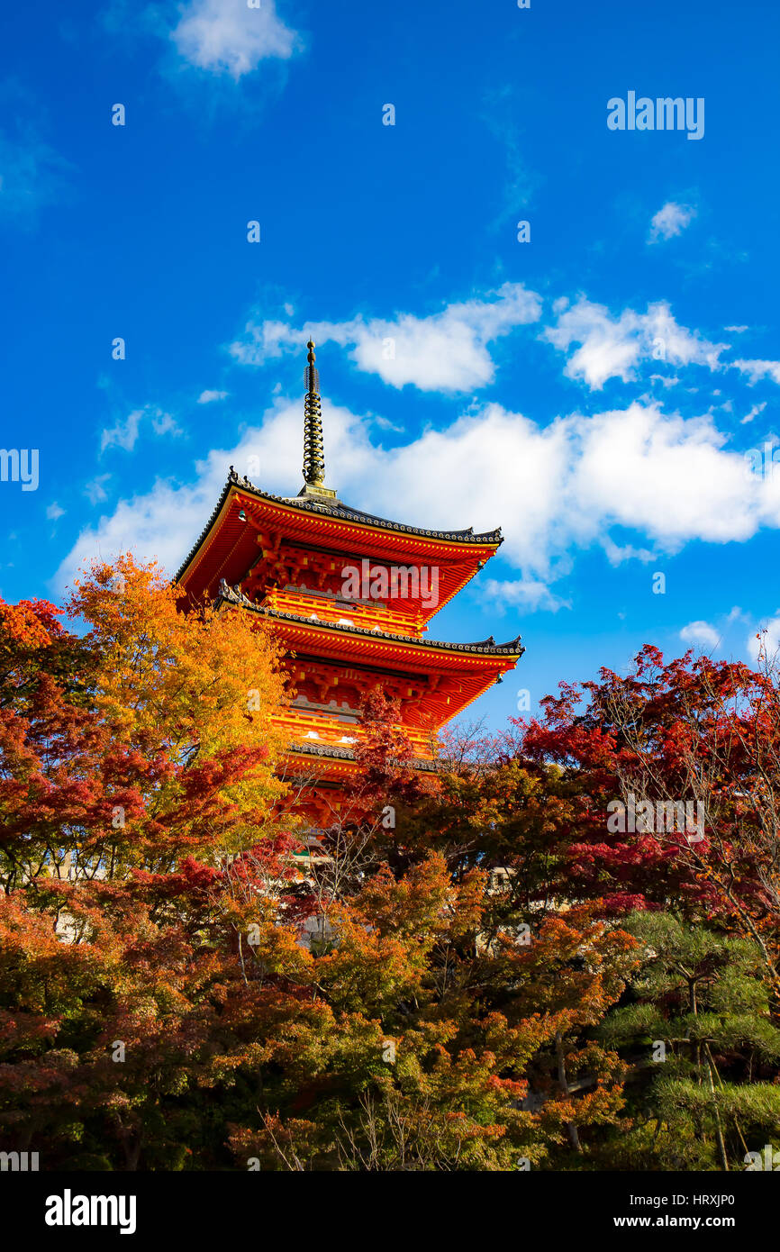 Kiyomizu temple kyoto hi-res stock photography and images - Alamy