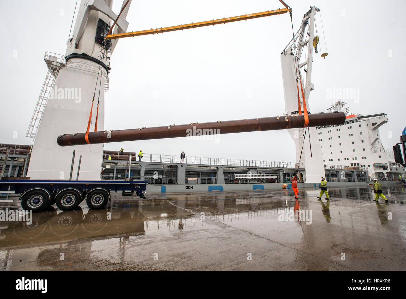 Tanker Being Unloaded Cargo High Resolution Stock Photography and ...