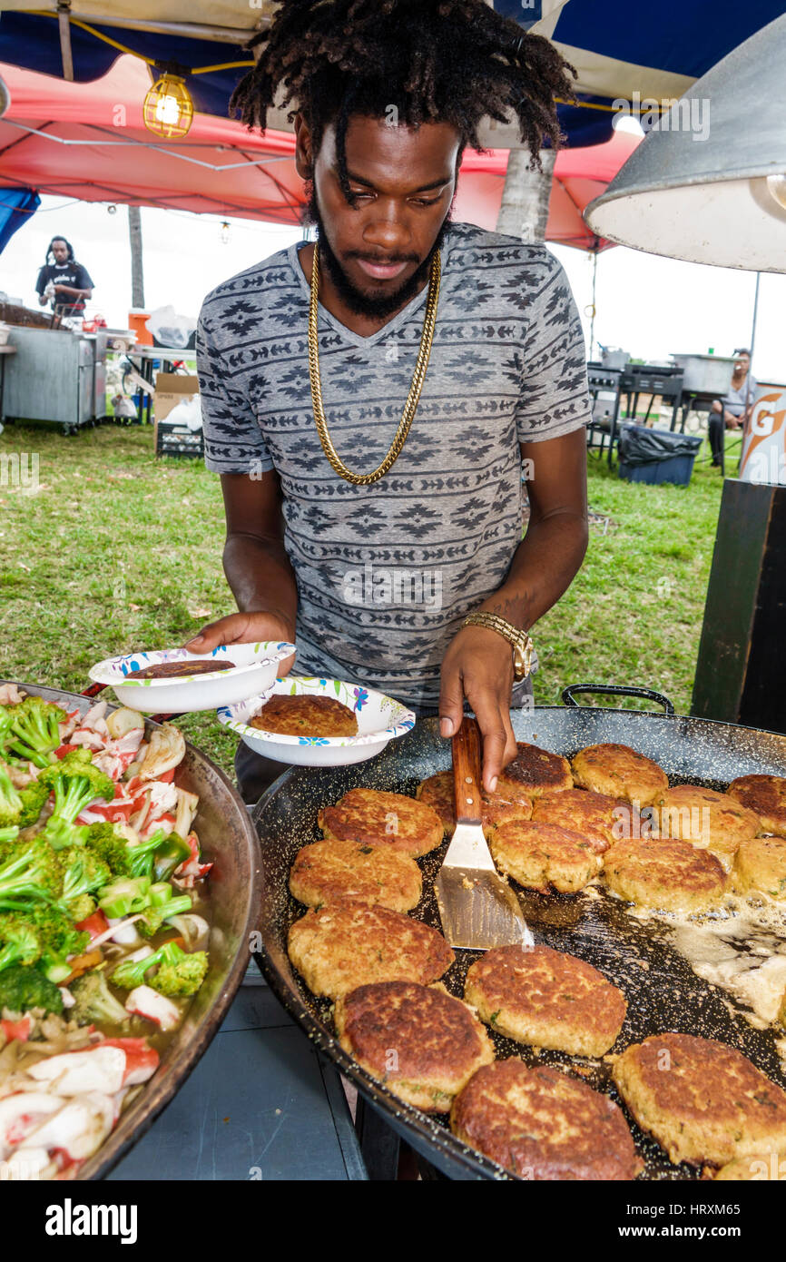 Food stall seafood stall hi-res stock photography and images - Alamy