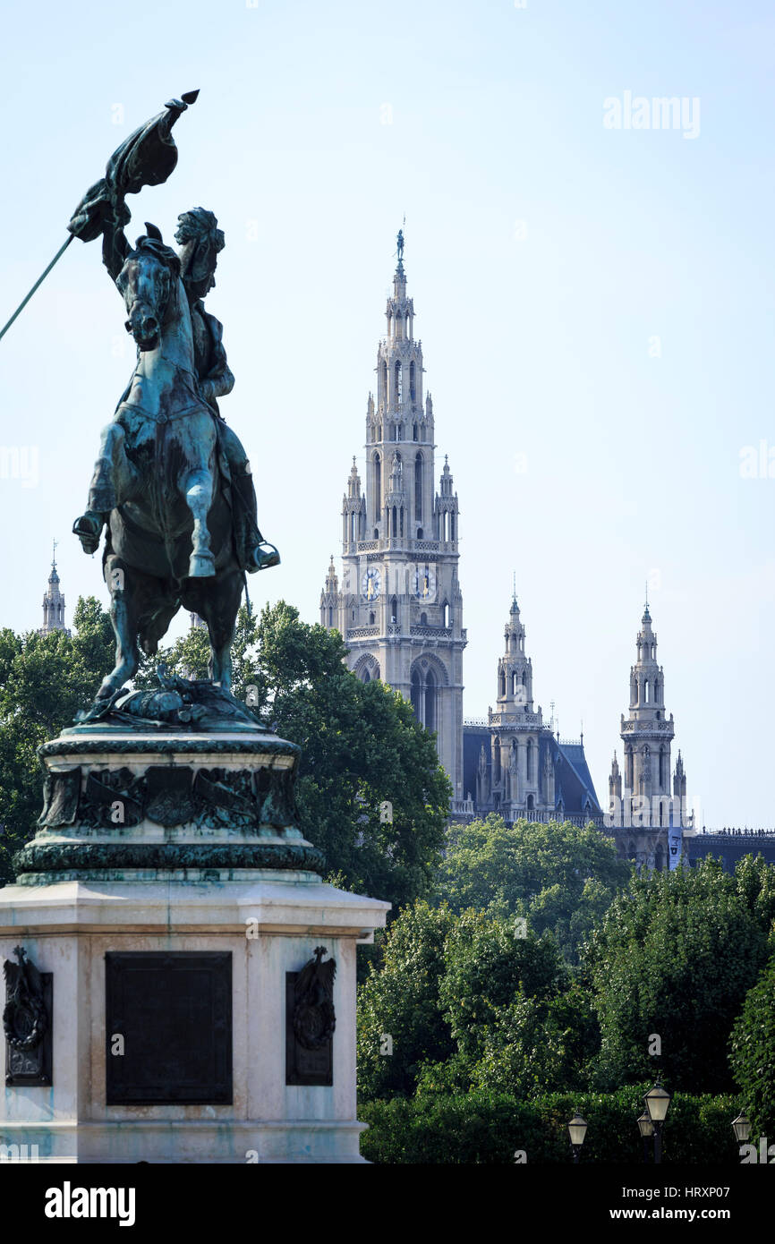 Rathaus building with the Horse statue, Volksgarten in the foreground ...