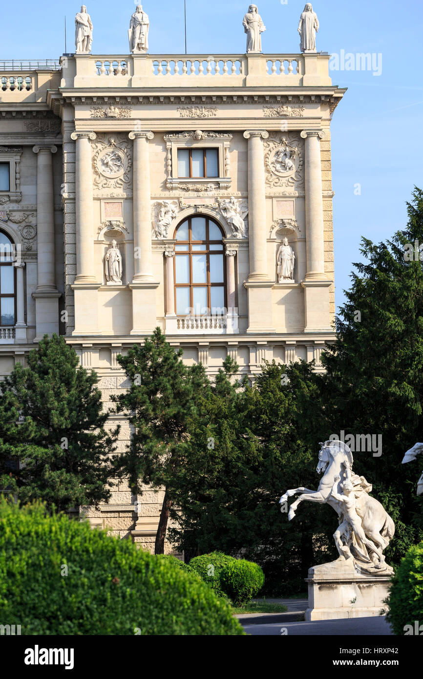 Vienna architecture hi-res stock photography and images - Alamy
