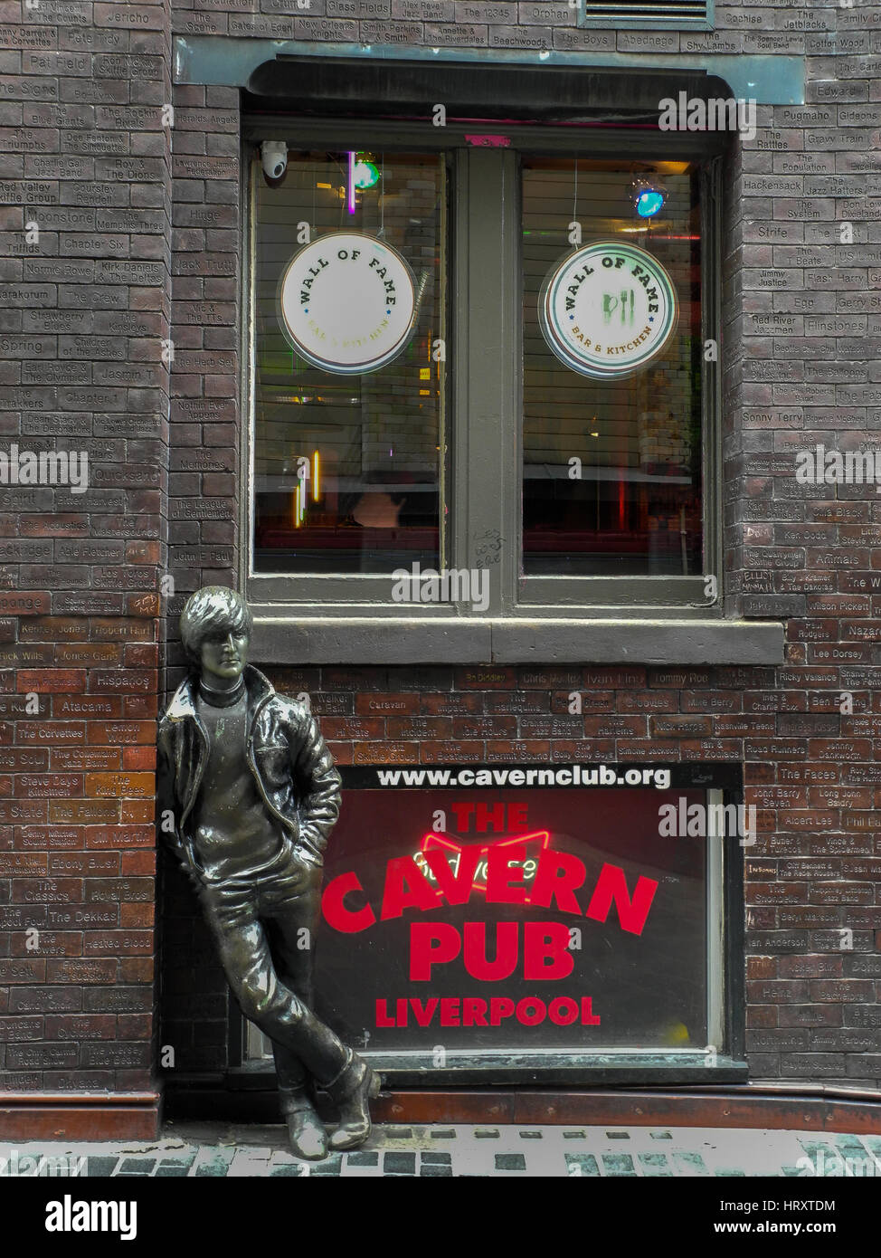 Cavern pub hi-res stock photography and images - Alamy