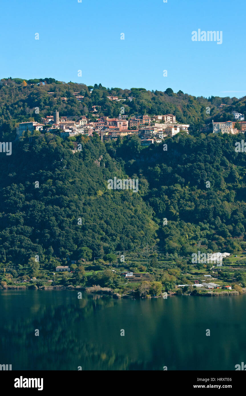 Panorama lake village nemi italy hi-res stock photography and images ...