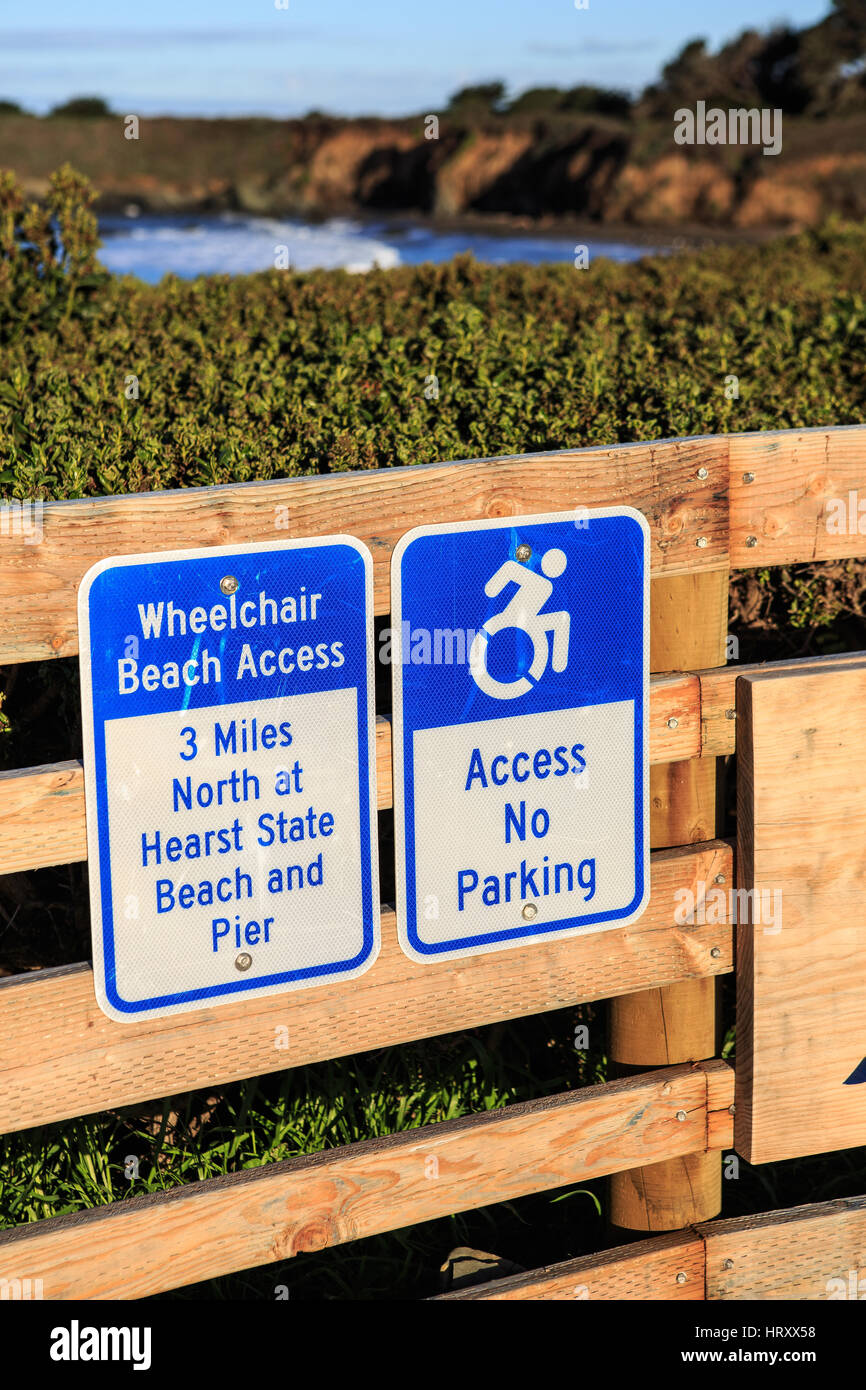 Disabled handicapped wheelchair clifftop viewing area sign on the coast ...