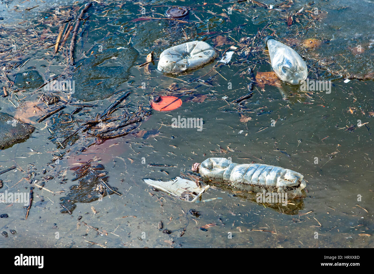 Waste, trash and garbage floated on a polluted river Stock Photo - Alamy