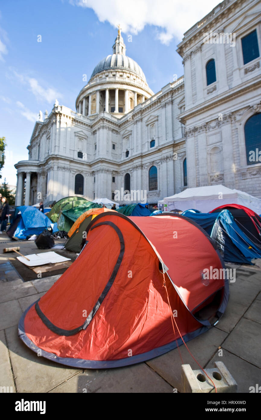 Anti capitalist demonstration st pauls hi-res stock photography and ...