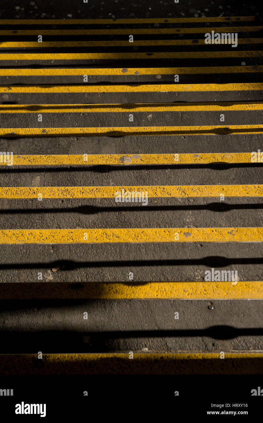 Yellow steps hi-res stock photography and images - Alamy