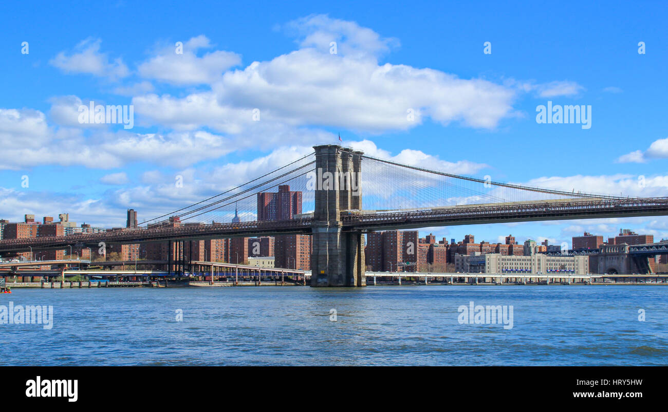 Manhattan Bridge on a sunny day Stock Photo - Alamy