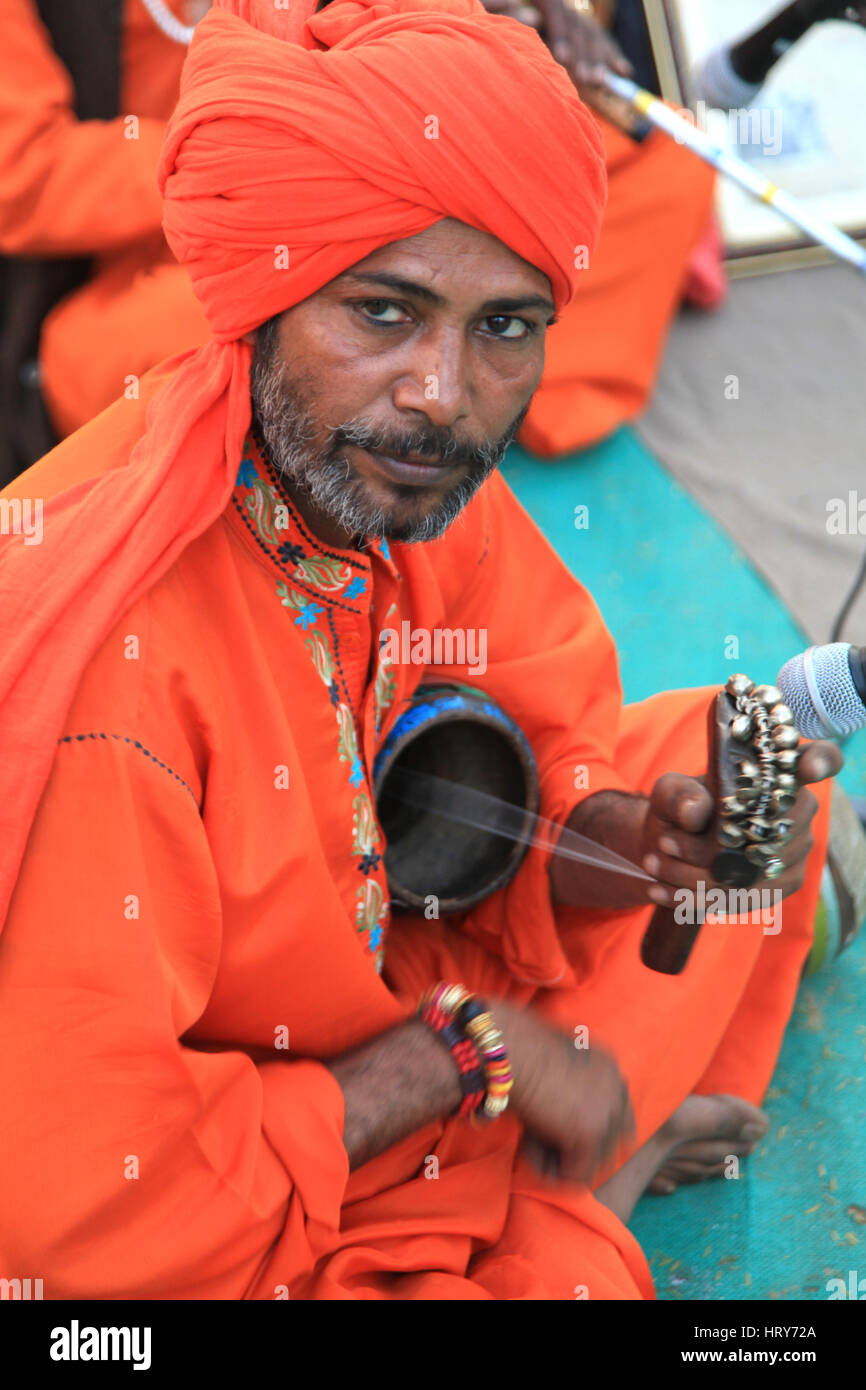 Kalakar hi-res stock photography and images - Alamy