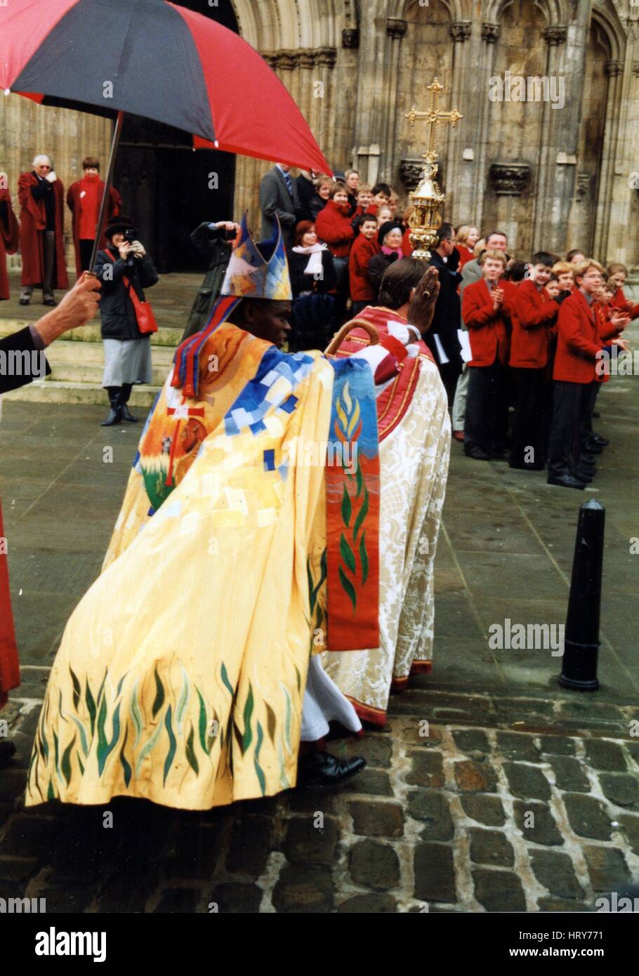 2005 dr john sentamu hi-res stock photography and images - Alamy