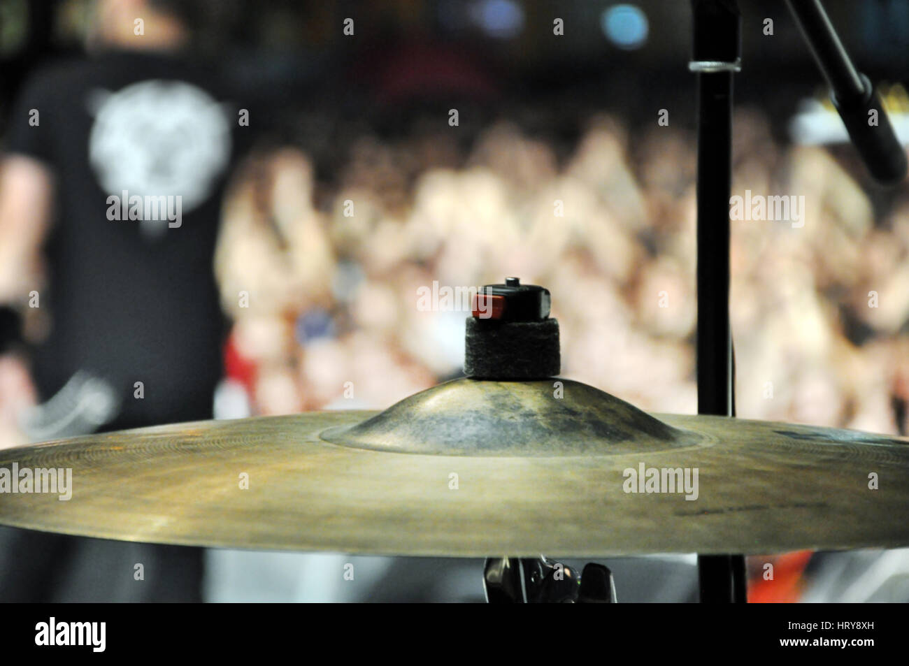 Bright cymbal hi-res stock photography and images - Alamy
