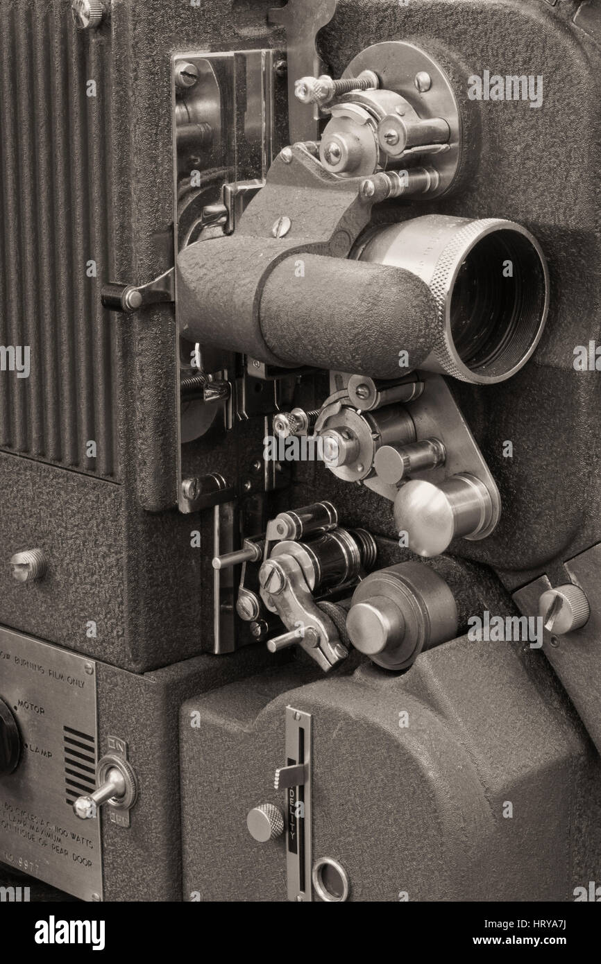 16mm film projector hi-res stock photography and images - Alamy