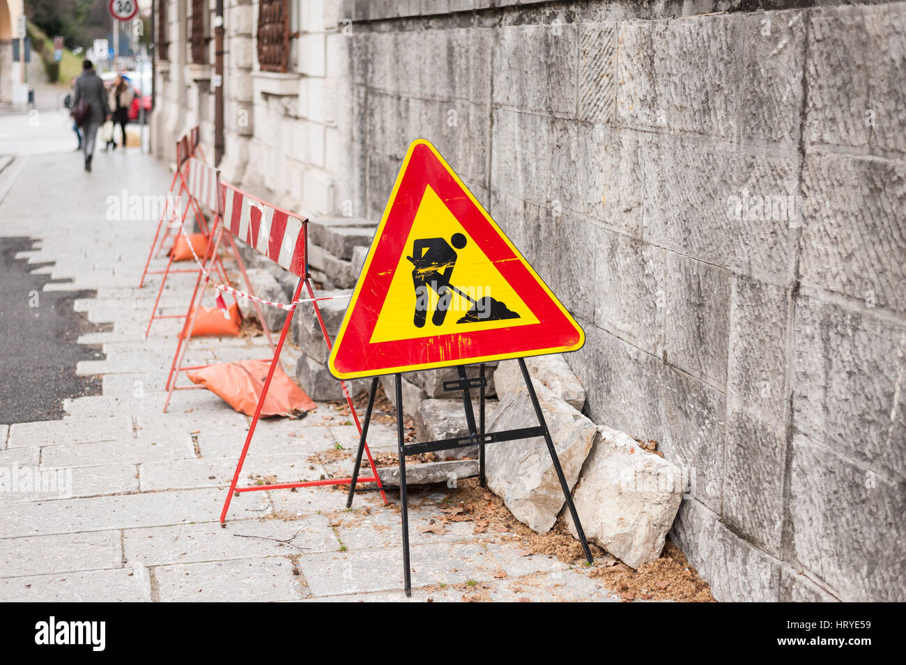 Work in progress road sign hi-res stock photography and images - Alamy