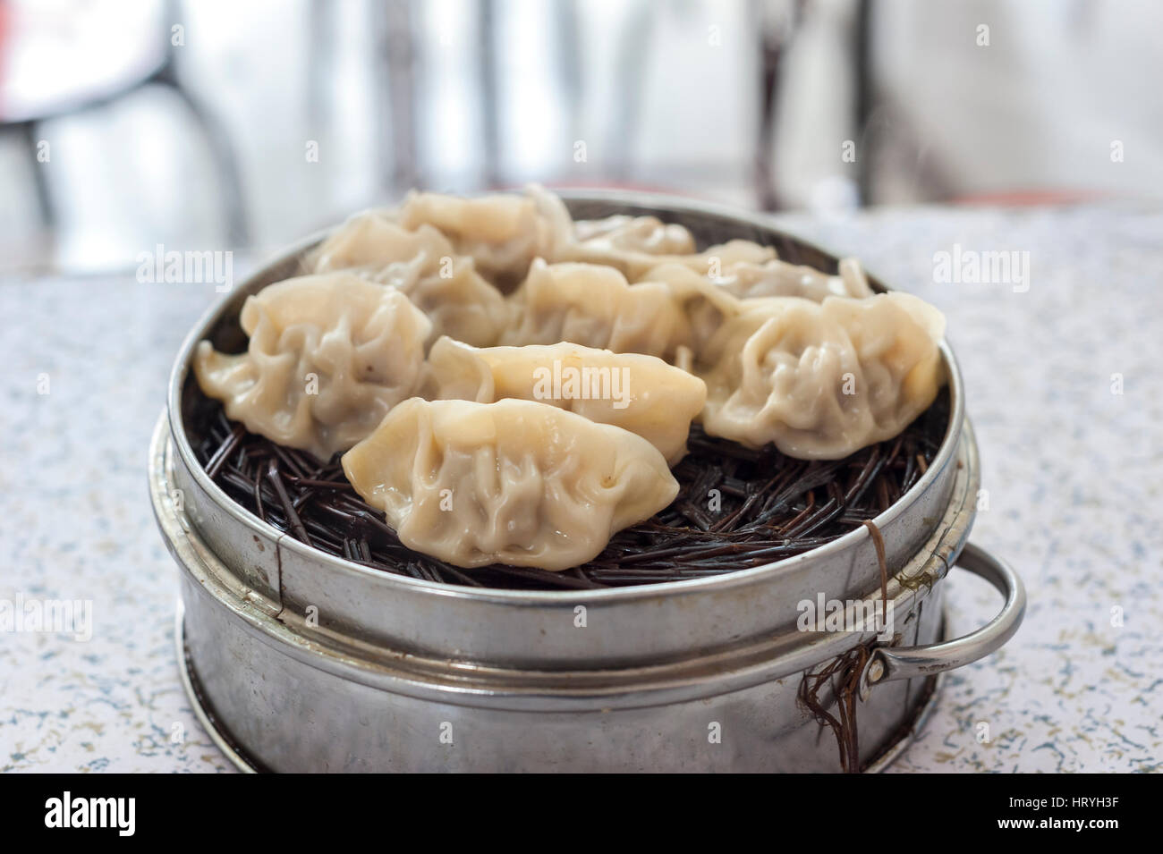 Traditional Chinese steamed jiaozi dumplings Stock Photo - Alamy