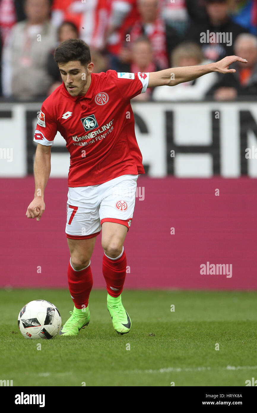 Mainz' Jairo Samperio in action during the German Bundesliga soccer ...