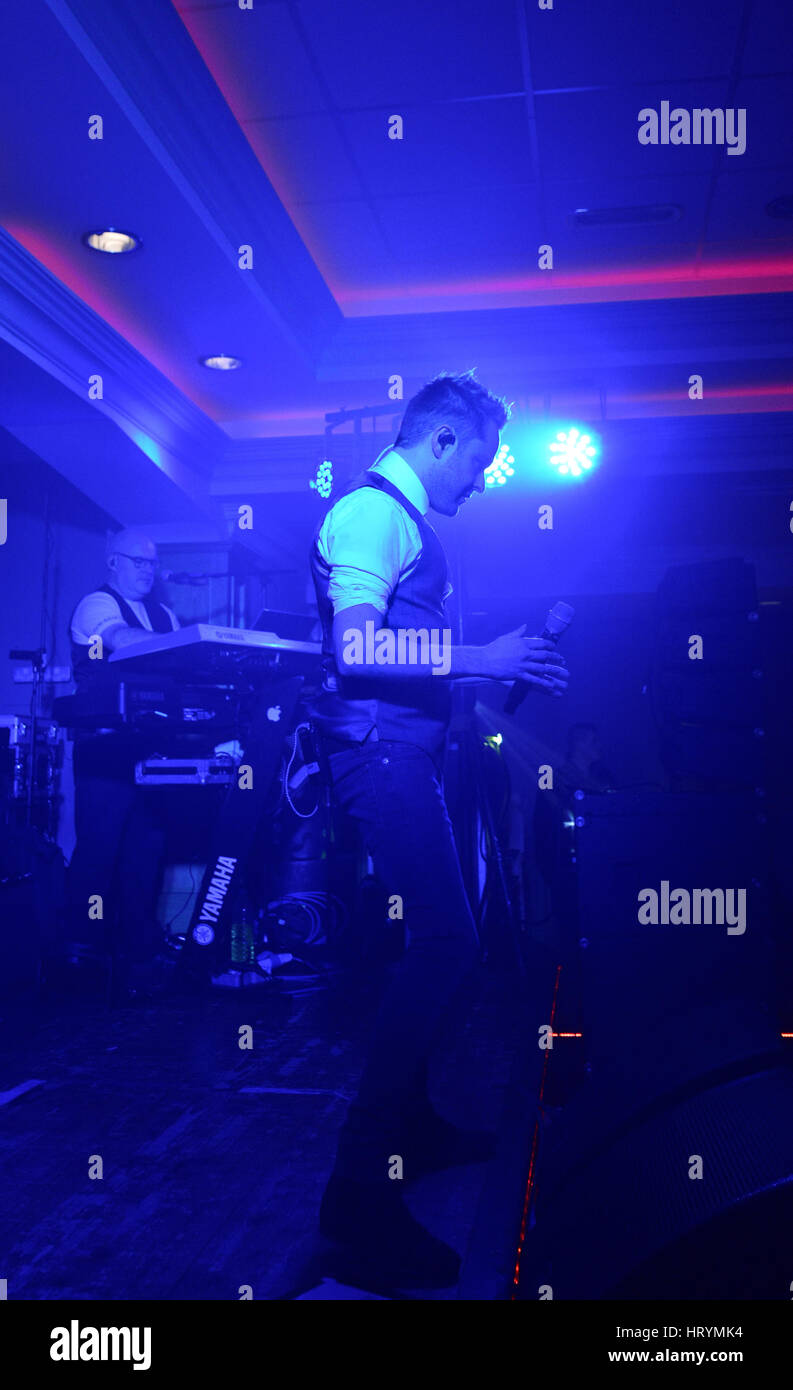 Irish Country Music Singer/Songwriter Derek Ryan in Concert.. Credit ...