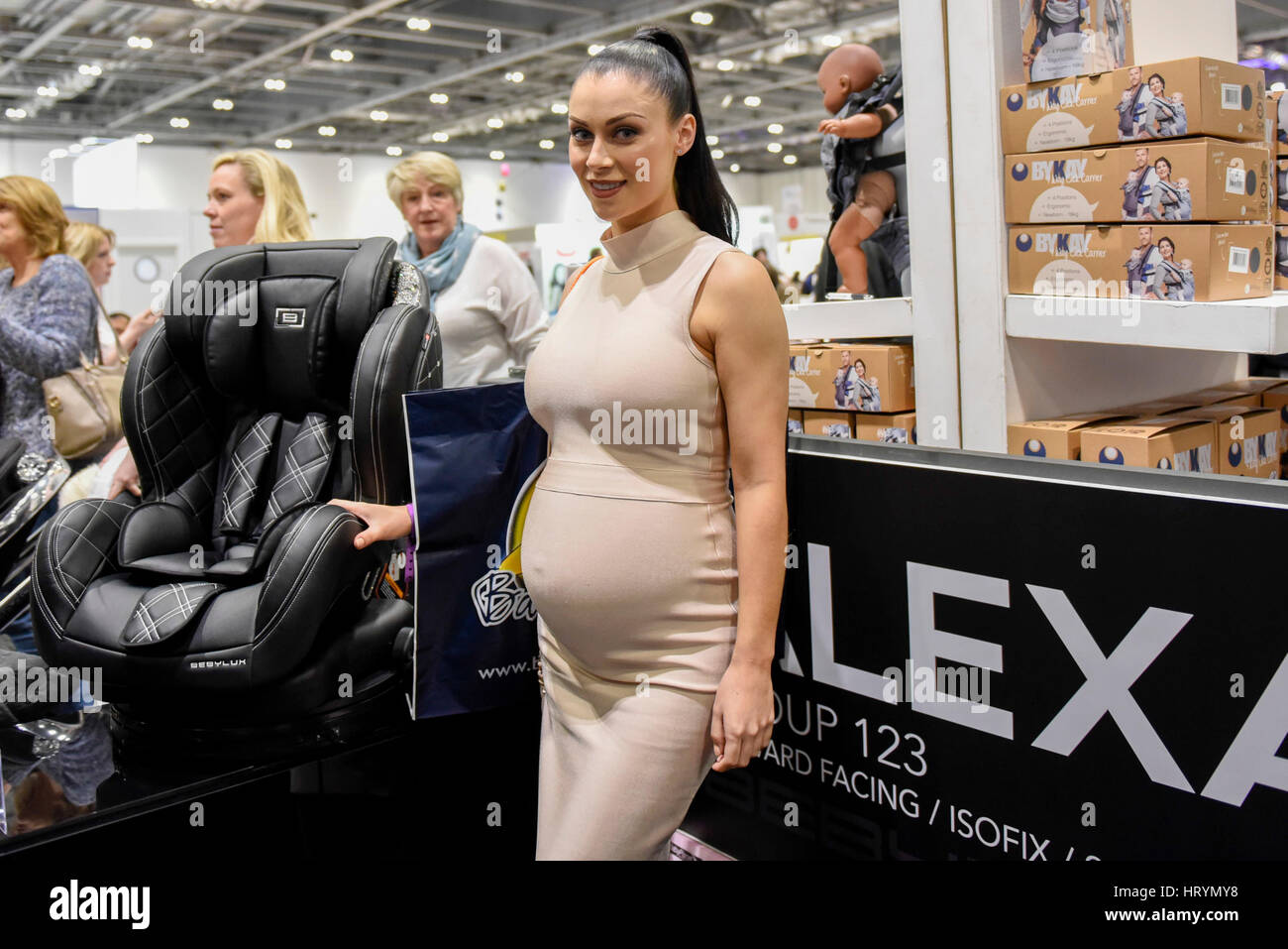 Cally jane love island hi-res stock photography and images - Alamy