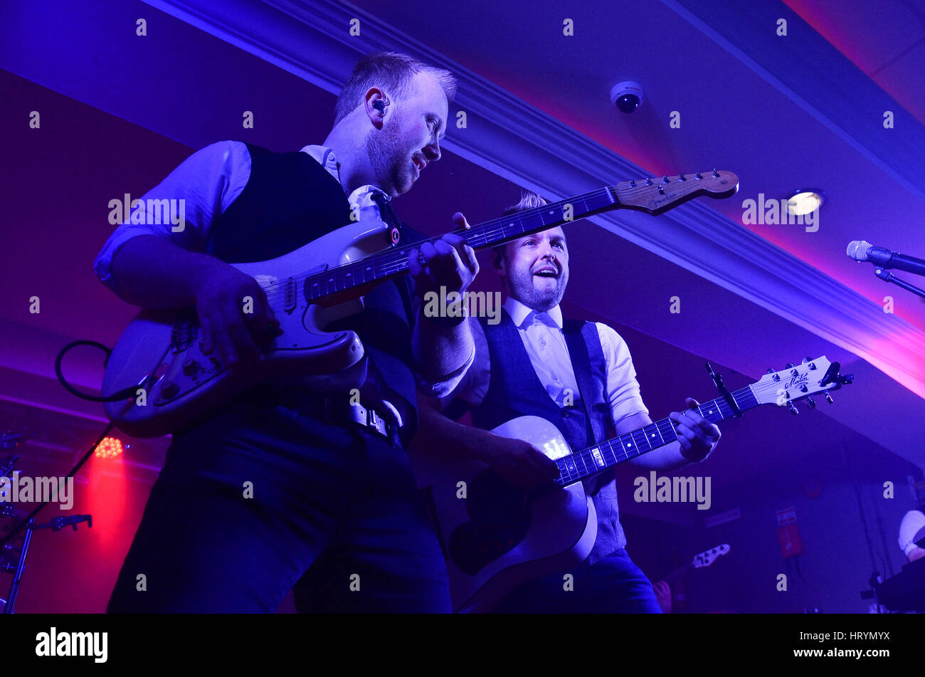 Irish Country Music Singer/Songwriter Derek Ryan in Concert.. Credit ...