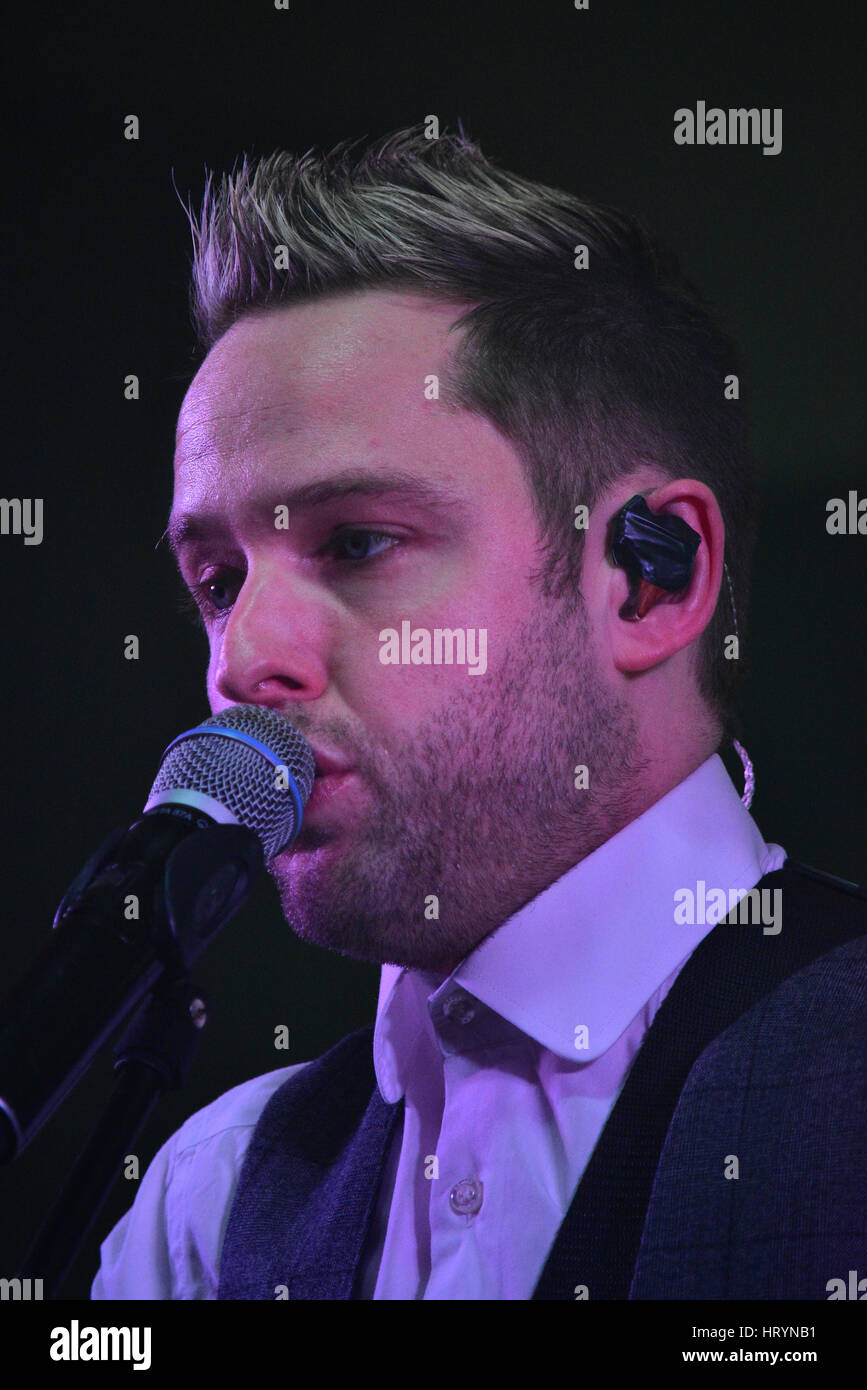 Popular irish act hi-res stock photography and images - Alamy