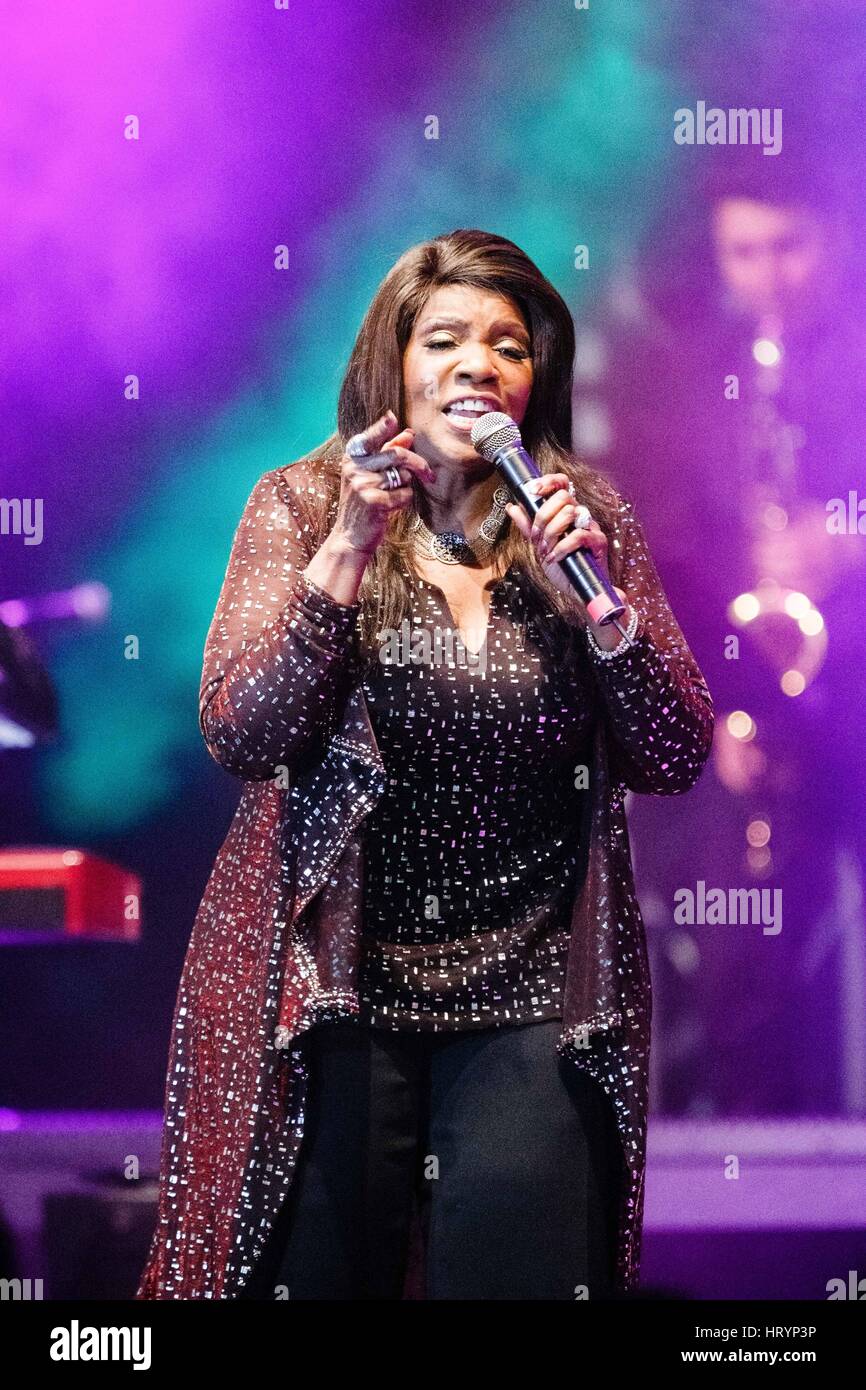 Gloria Gaynor Steckbrief – Gloria Gaynor · geboren.am – IXXLIQ