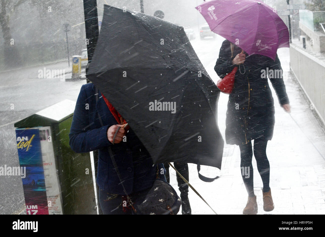 Unexpected rain showers hi-res stock photography and images - Alamy