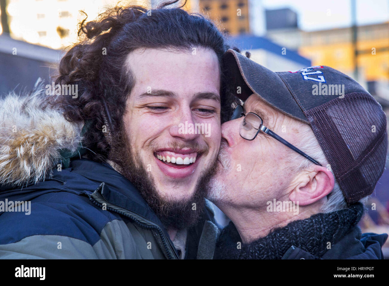 March 4, 2017 - Multiple Iditarod winner Jeff King kissing his lead dog ...