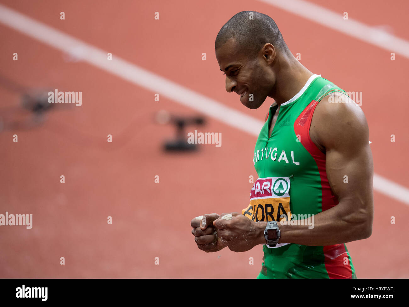Nelson evora triple jump hi-res stock photography and images - Alamy