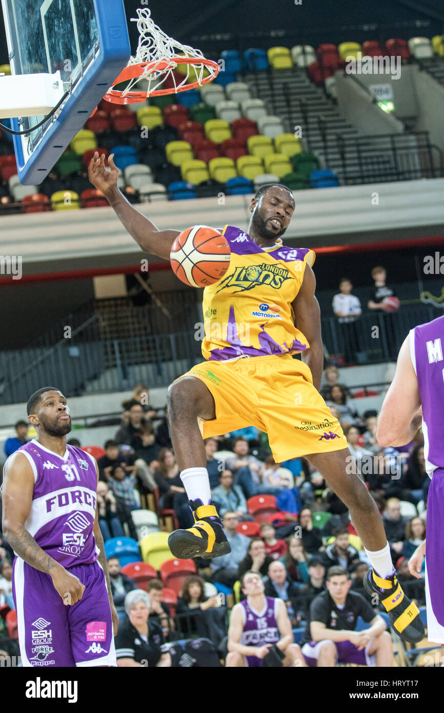 Olympic score hi-res stock photography and images - Alamy