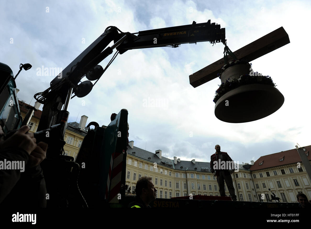 Prague, Czech Republic. 05th Mar, 2017. A crowd of several hundred ...