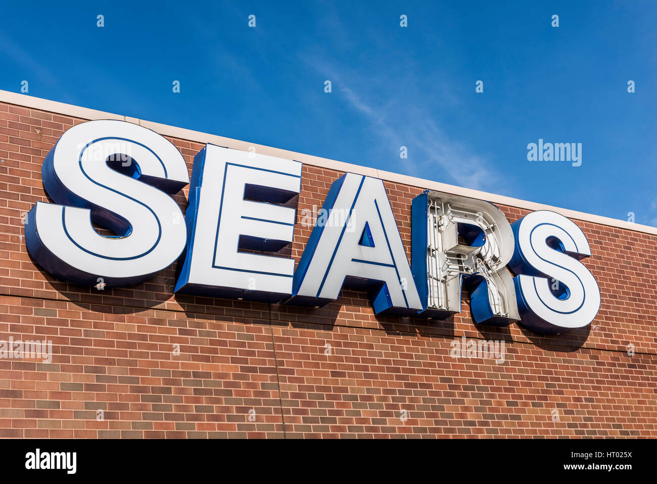 Sears logo hi-res stock photography and images - Alamy