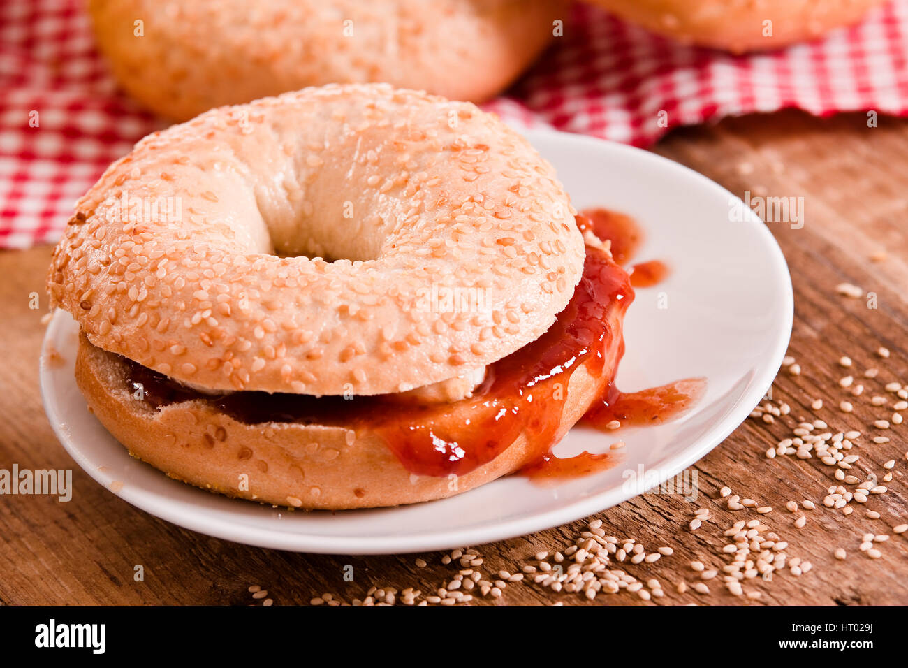Filled bagels hi-res stock photography and images - Alamy