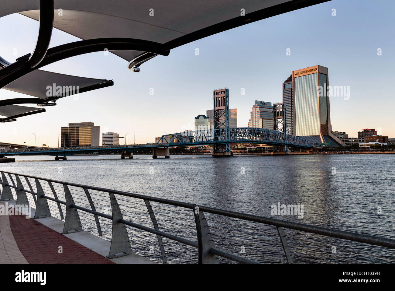 Jacksonville riverwalk hi-res stock photography and images - Alamy