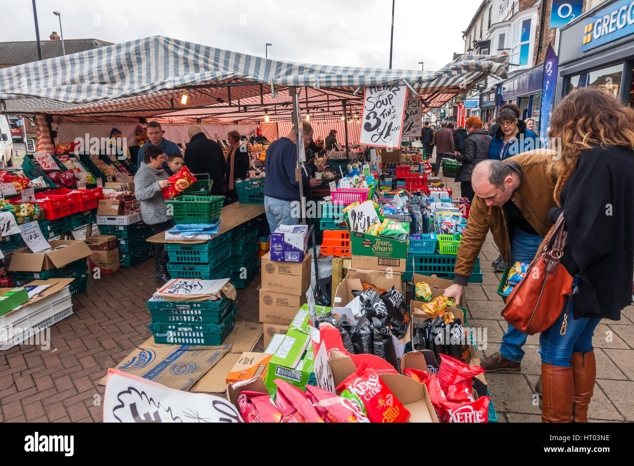 Cheap and inexpensive goods hi-res stock photography and images - Alamy